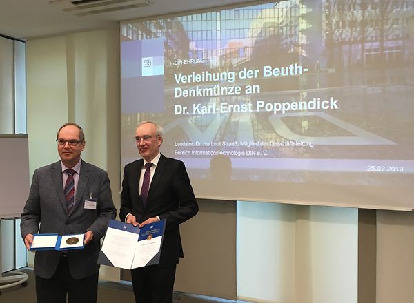 Verleihung der Beuth-Denkmünze an Dr. Poppendick